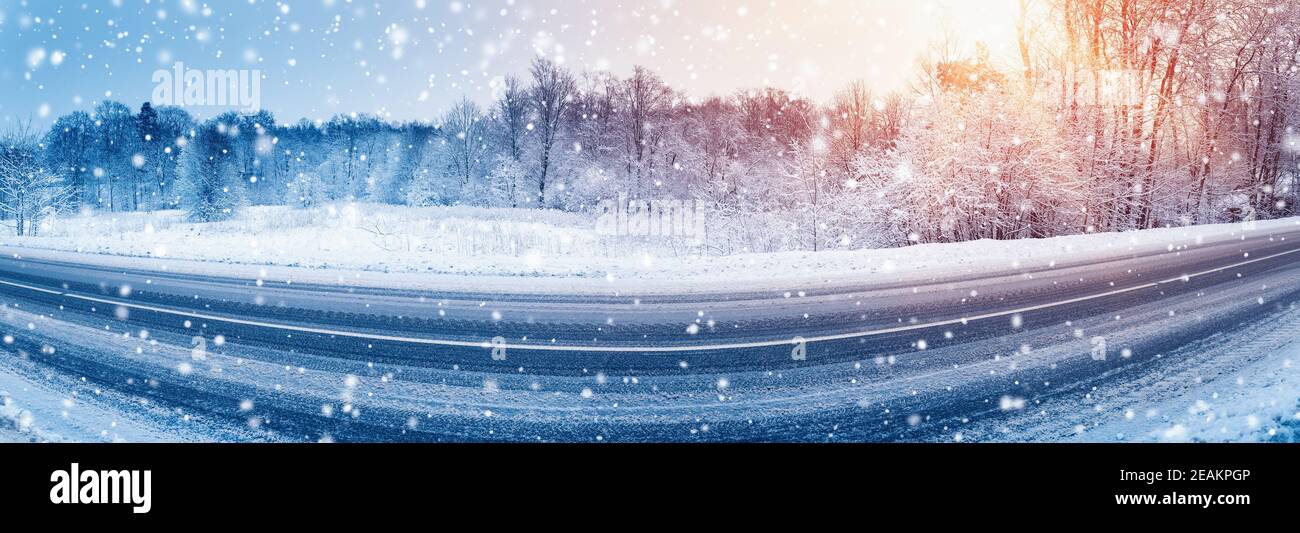 Panorama snowfall hi-res stock photography and images - Alamy