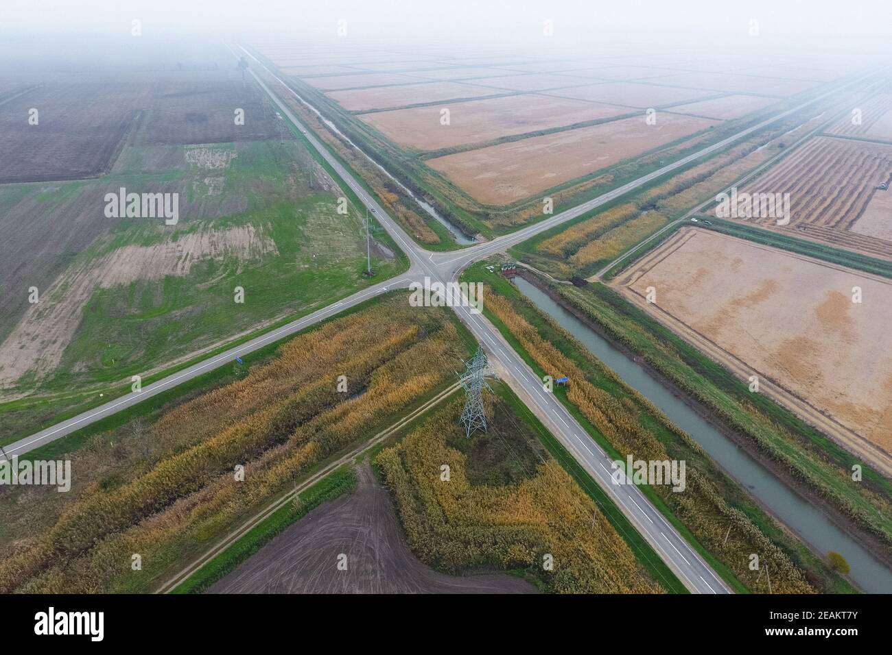 Roads and rice fields hi-res stock photography and images - Alamy