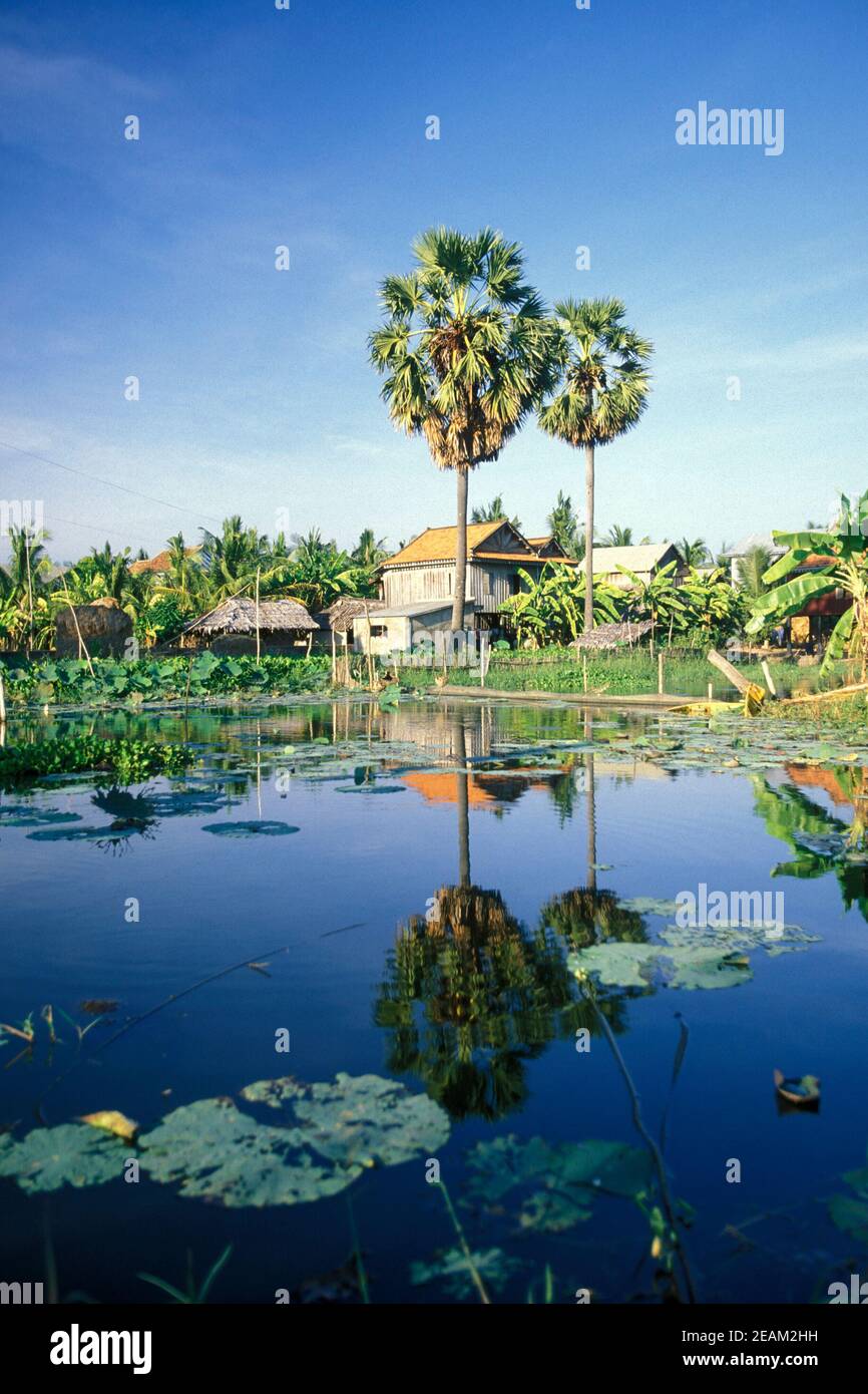 CAMBODIA VILLAGE HOUSE Stock Photo - Alamy