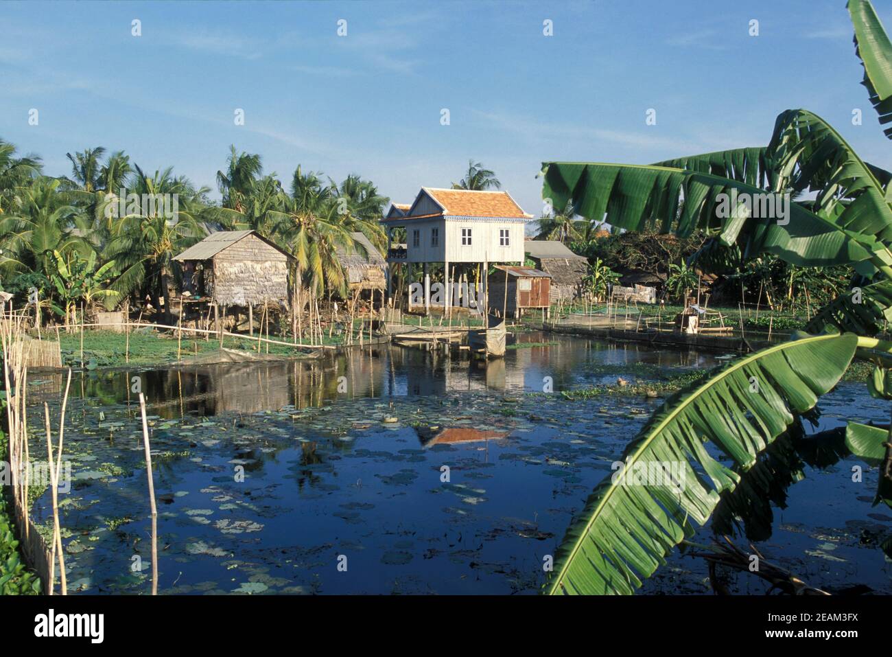 CAMBODIA VILLAGE HOUSE Stock Photo - Alamy
