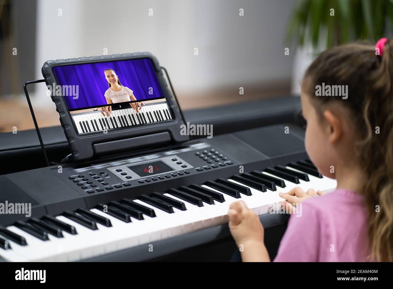 Virtual piano lesson hi-res stock photography and images - Alamy