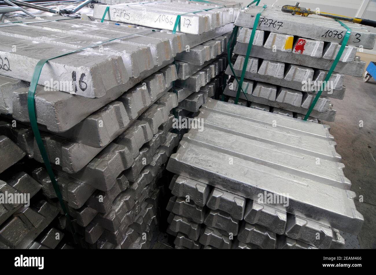 Lead nation hi-res stock photography and images - Alamy