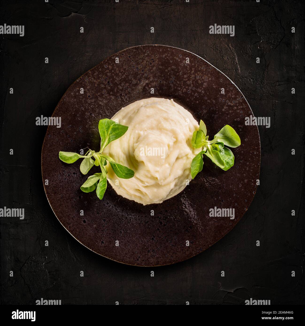 Portion of mashed potatoes Stock Photo - Alamy