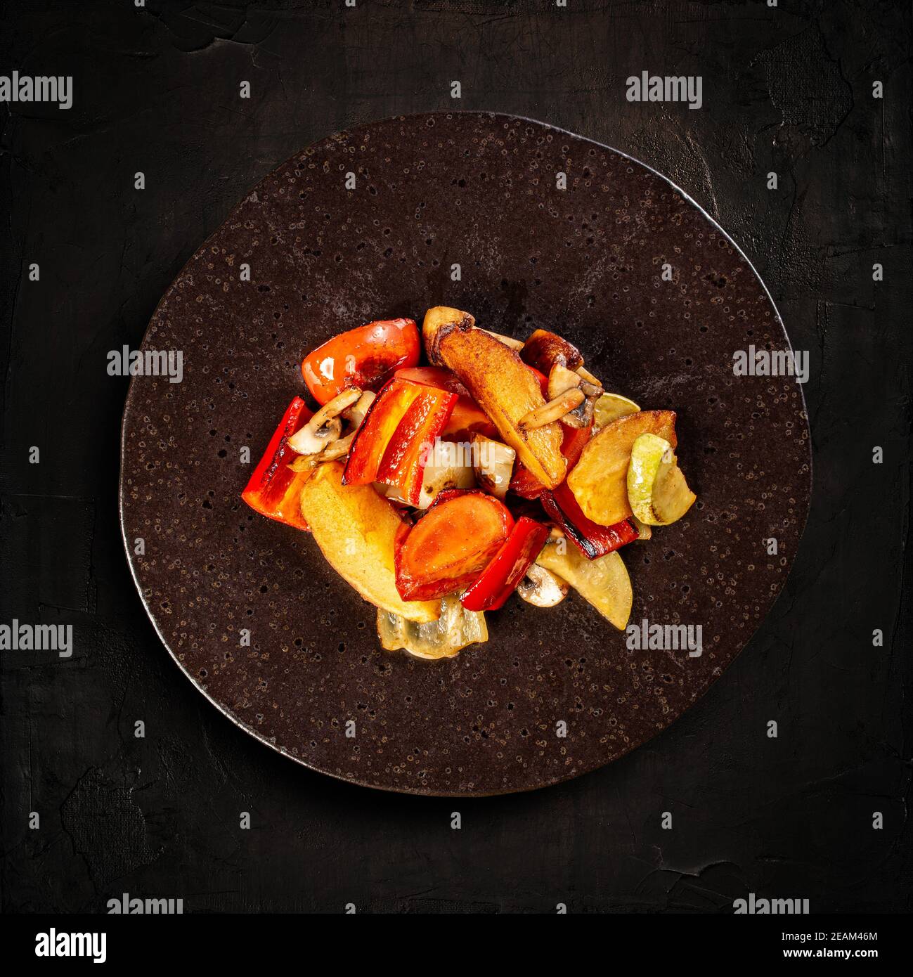 Vegetable stir fry preparation hi-res stock photography and images - Alamy