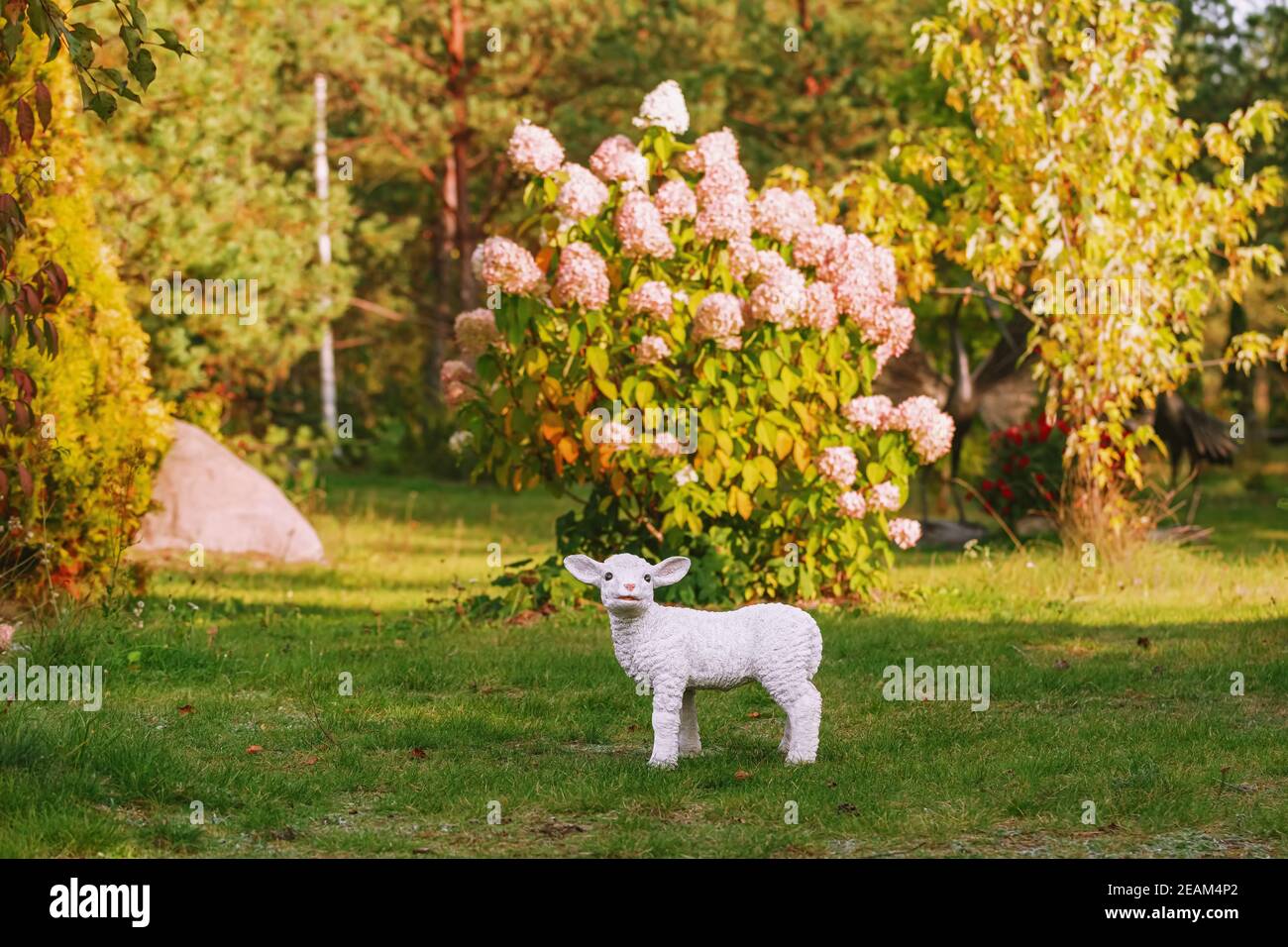Artificial sheep hi-res stock photography and images - Alamy