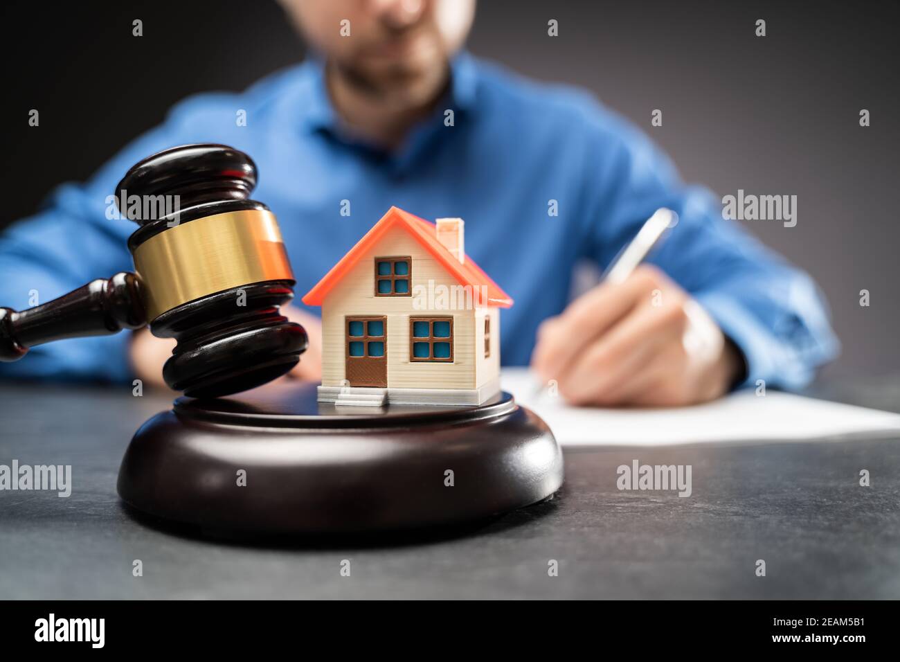 Real property law hi-res stock photography and images - Alamy