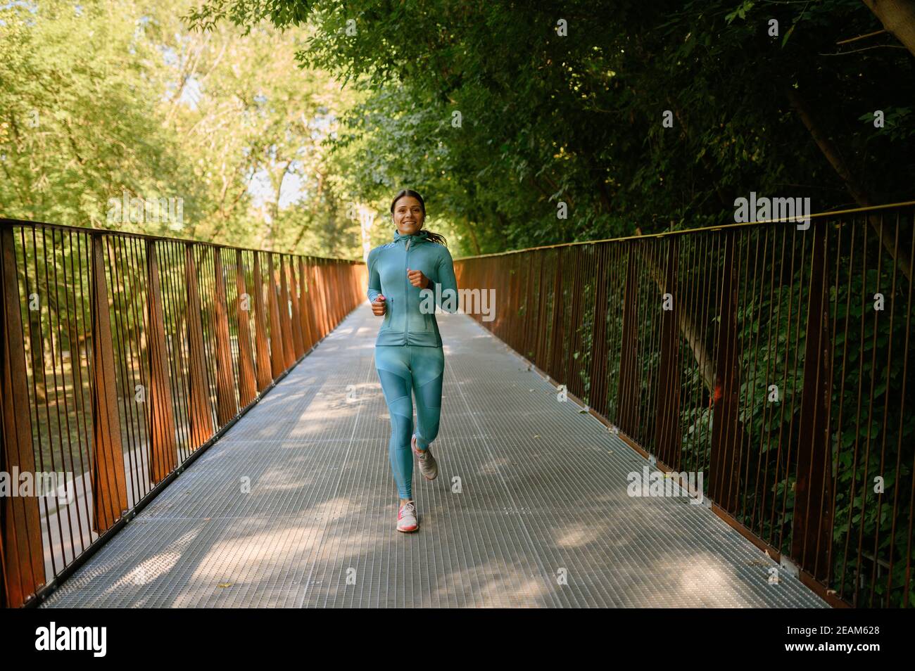 Woman sunrise run hi-res stock photography and images - Alamy