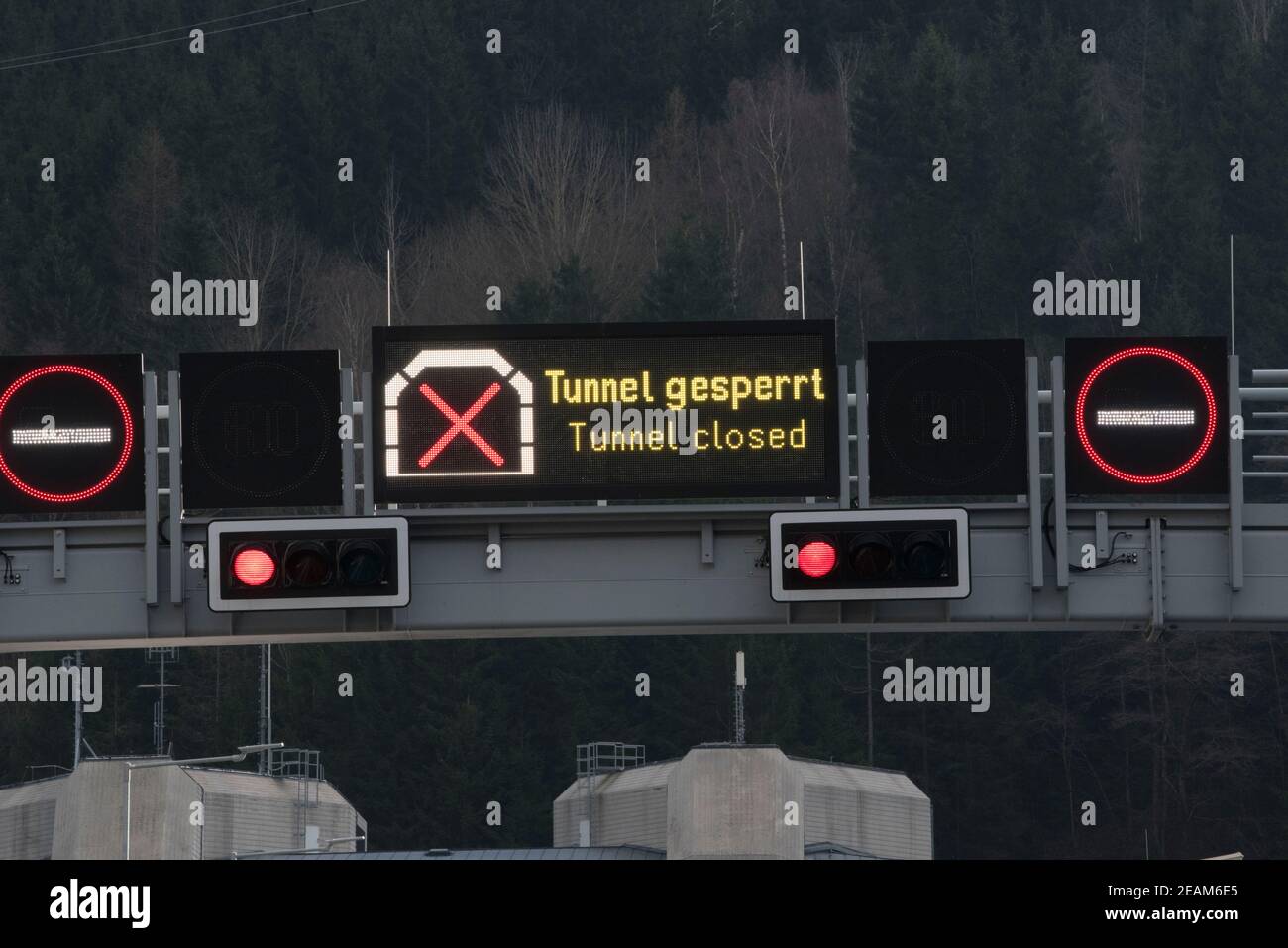 Safety tunnel hi-res stock photography and images - Alamy