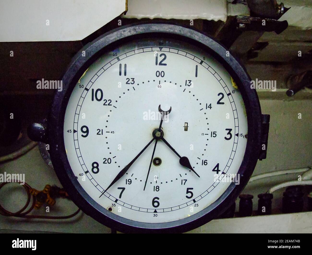 Big Clock Device in Decommissioned Submarine Vessel Stock Photo - Alamy