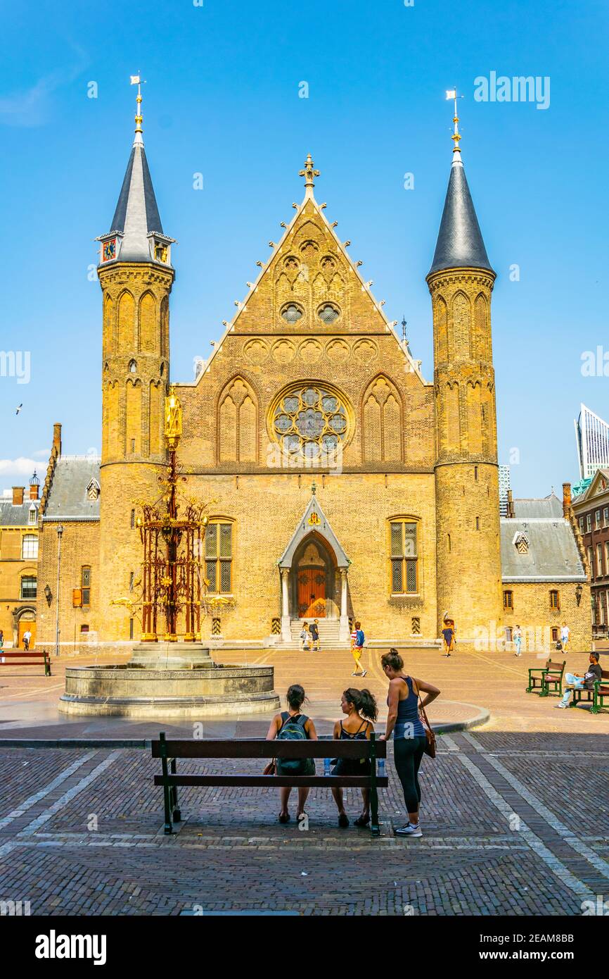 Inner courtyard of the Binnenhof palace in the Hague, Netherlands Stock ...