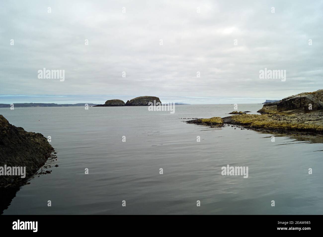 Climbing rock hi-res stock photography and images - Alamy