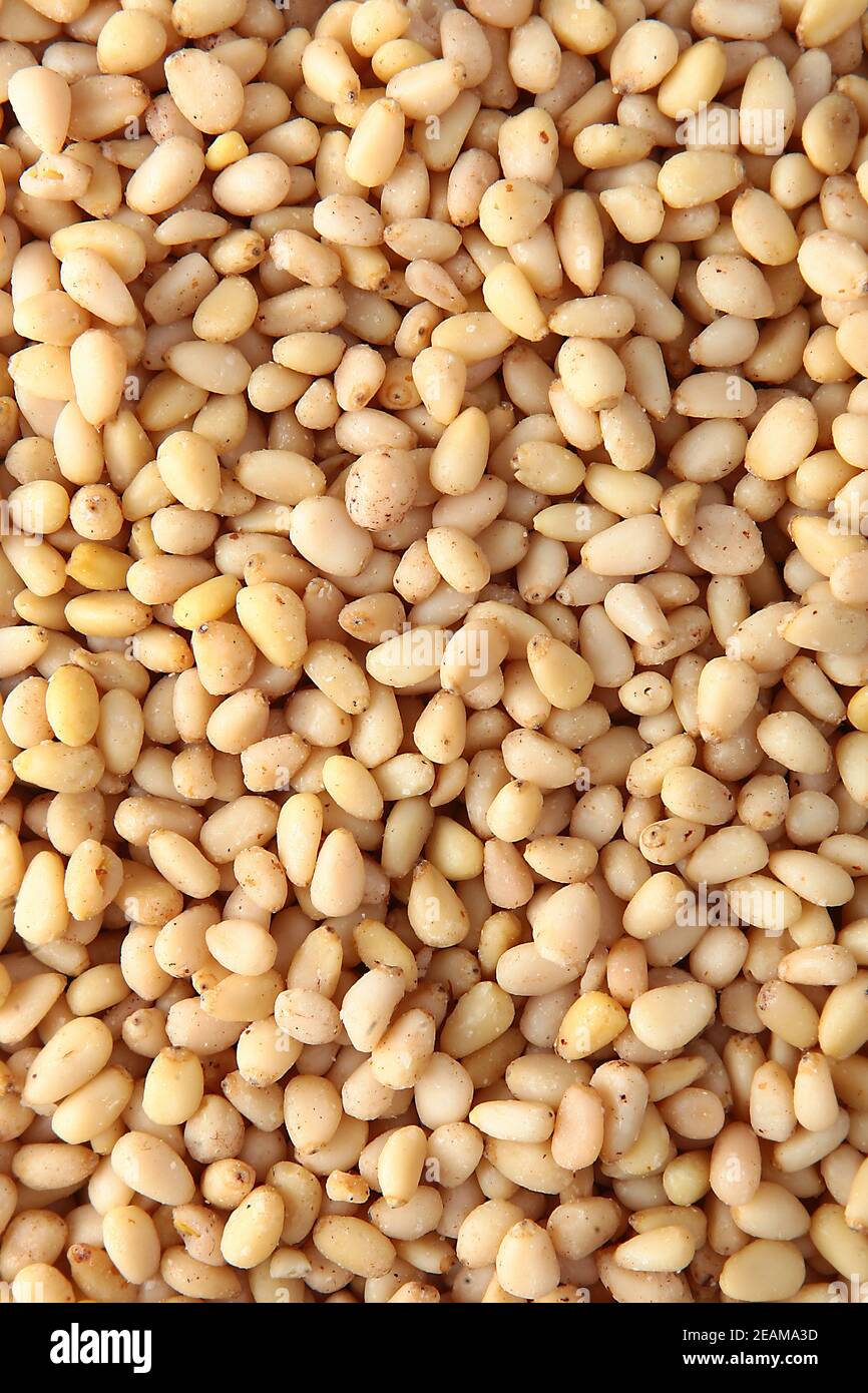 Skinless almonds hi-res stock photography and images - Alamy