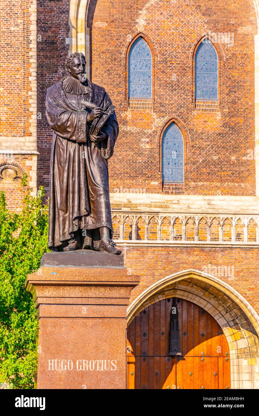 Statue of Hugo Grotius in front of Niuewe Kerk in Delft, Netherlands ...