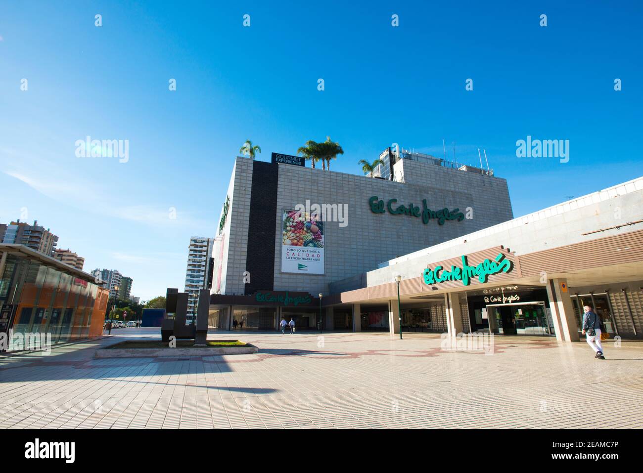 Side view of the Corte Ingles of Malaga Stock Photo - Alamy
