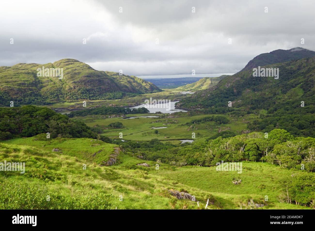 Ladies view ireland hi-res stock photography and images - Alamy