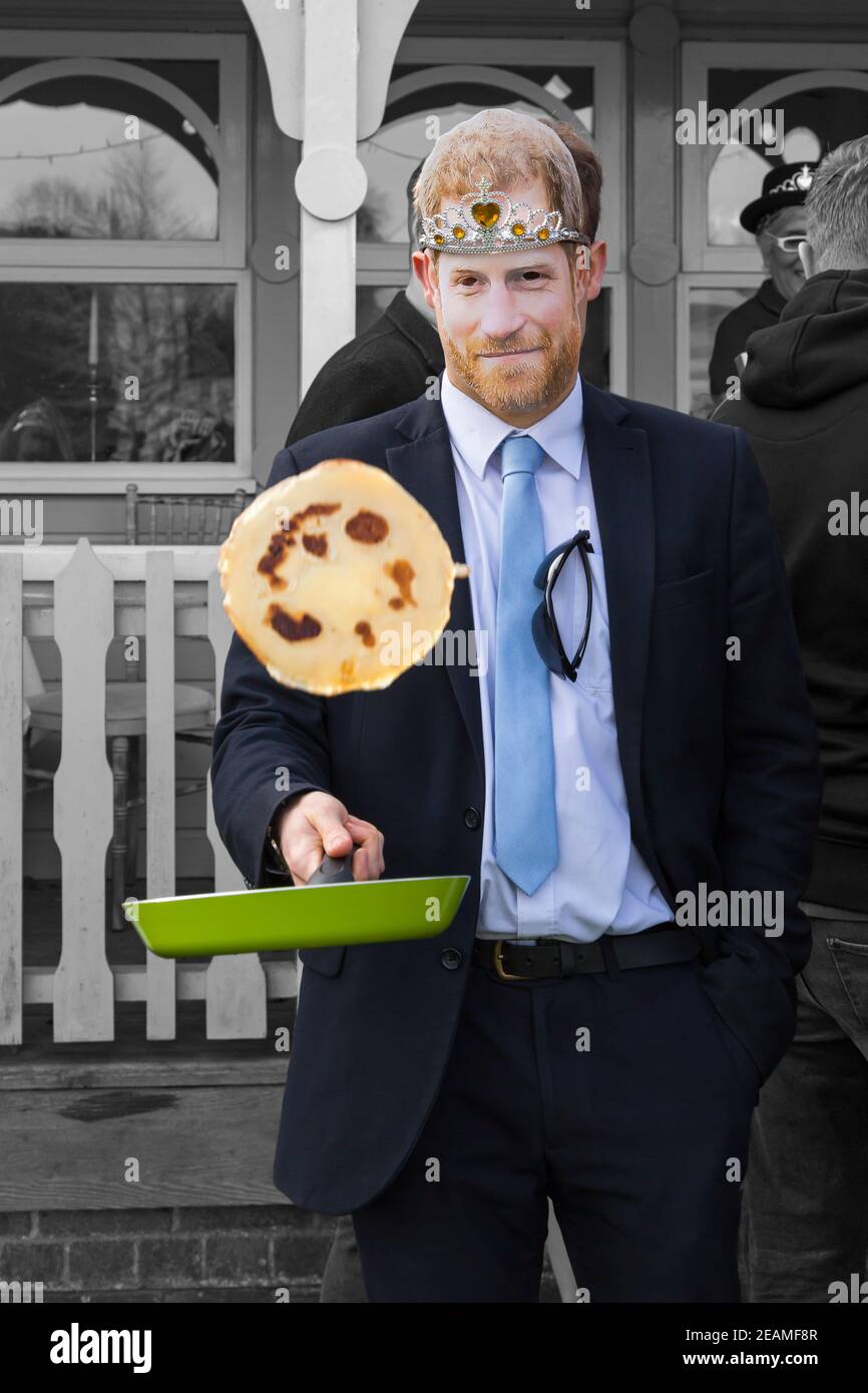 Prince harry mask hi-res stock photography and images - Alamy