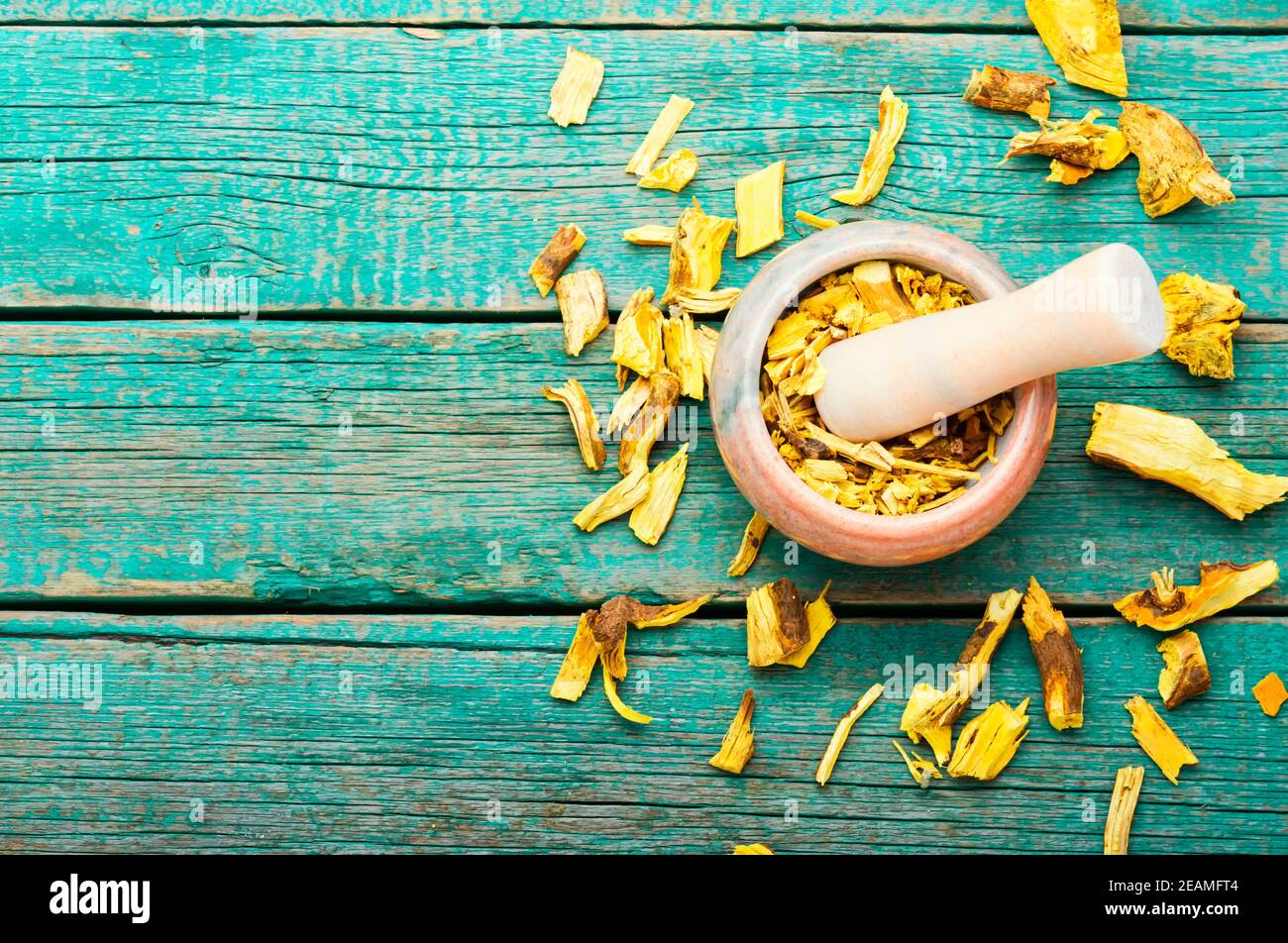 Herbalist herbal medicine hi-res stock photography and images - Alamy