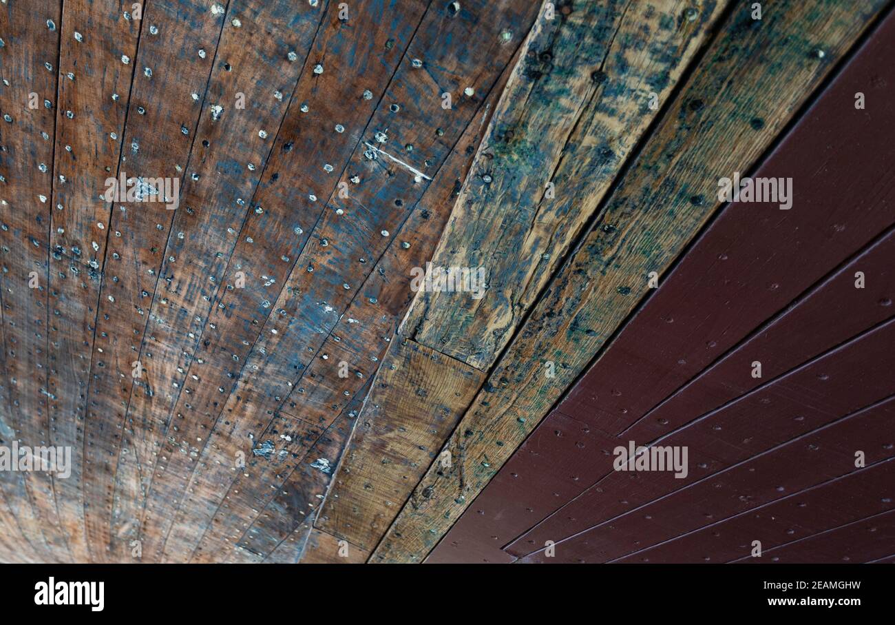 The photo shows a curved wooden ship hull Stock Photo - Alamy