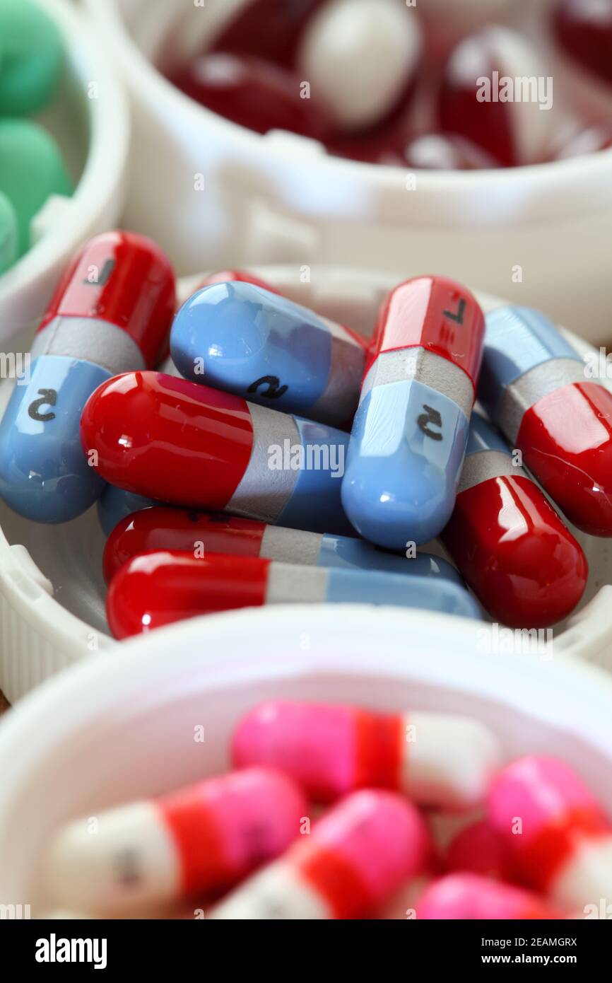 Prescription drug bottles hi-res stock photography and images - Alamy