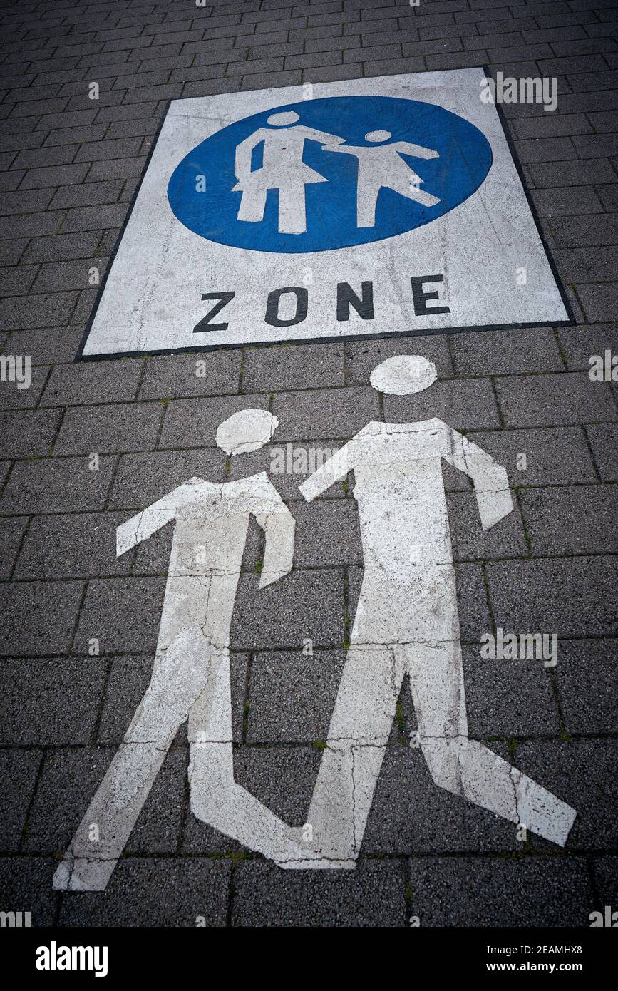 Walkway pedestrian marking hi-res stock photography and images - Alamy