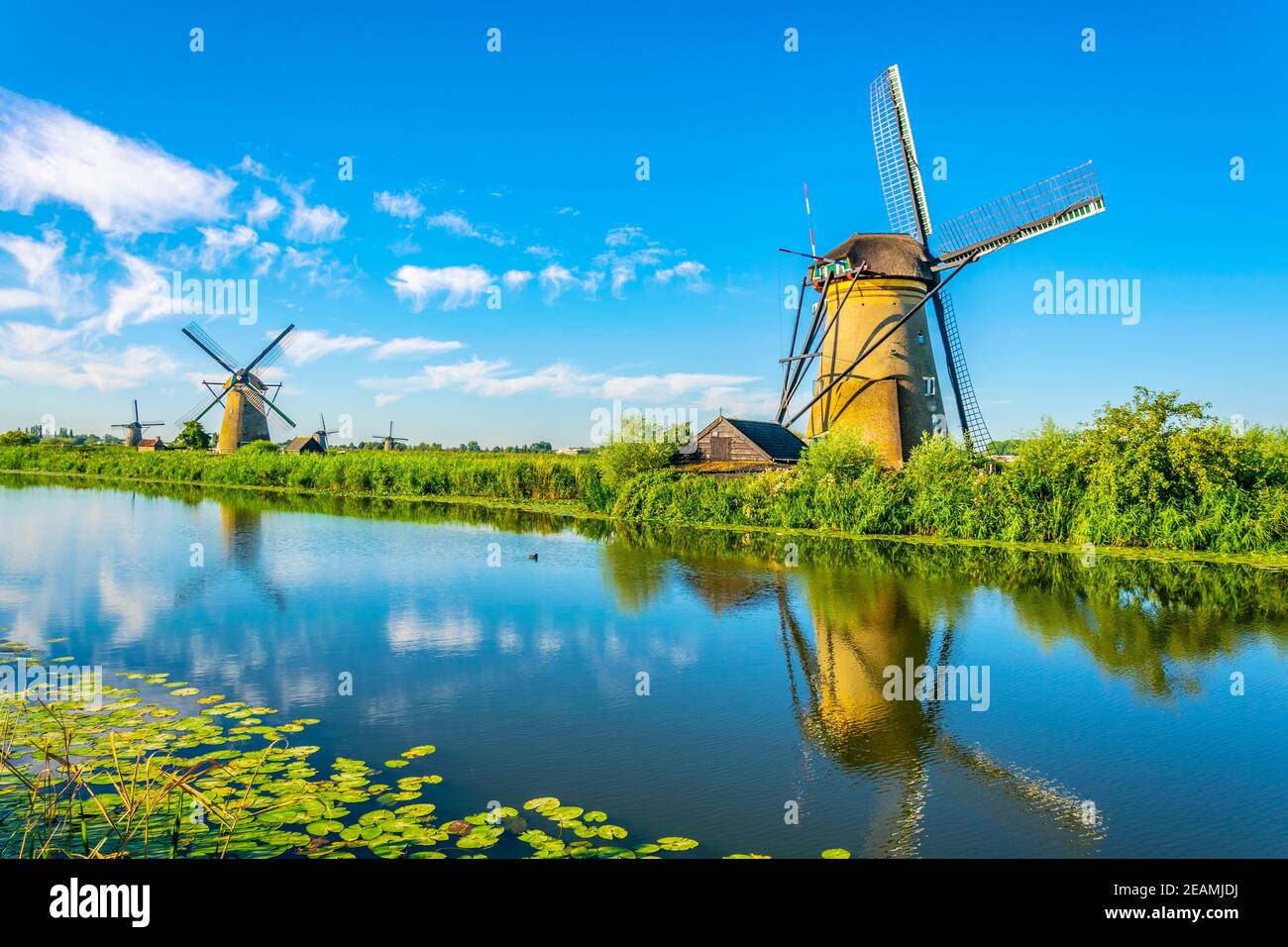 Kinderdijk windmills viewed during sunny summer day, Rotterdam ...