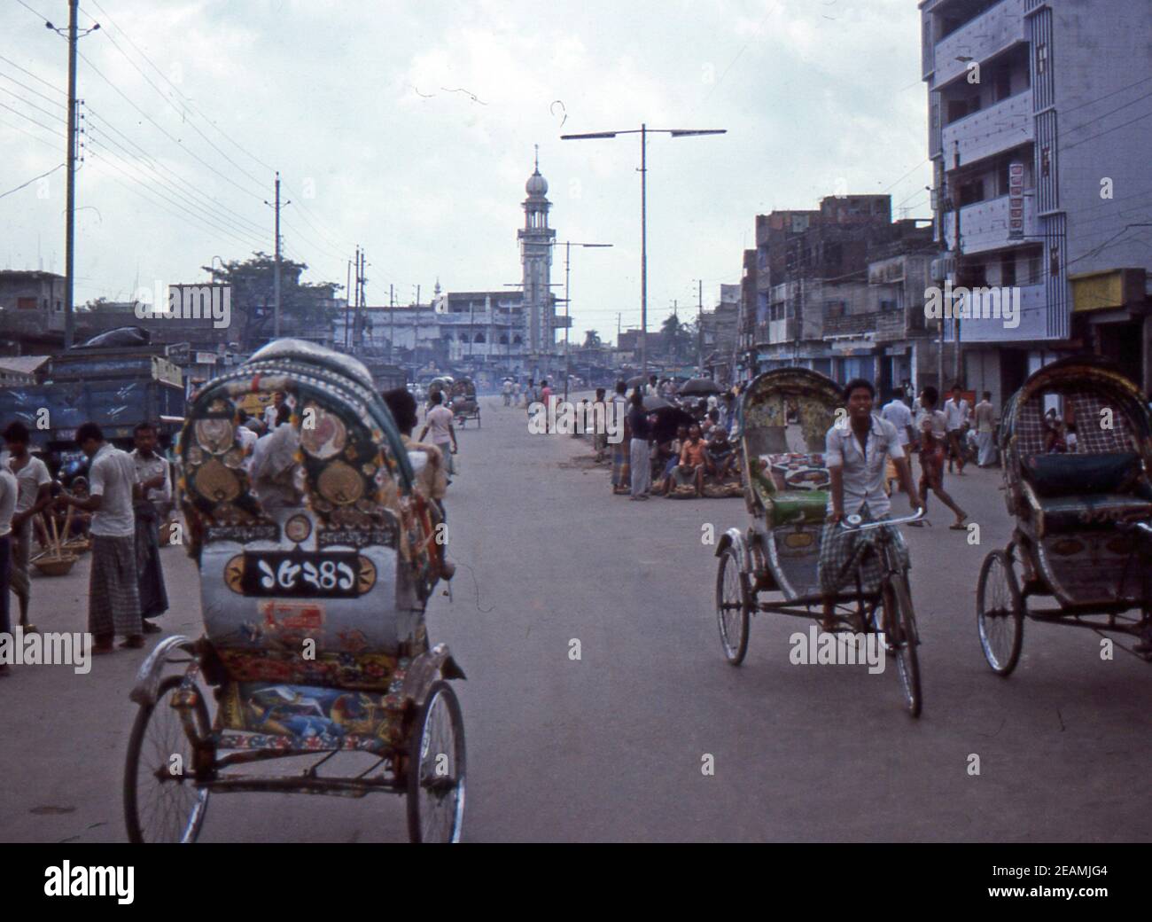 Bangladesh 1980 hi-res stock photography and images - Alamy