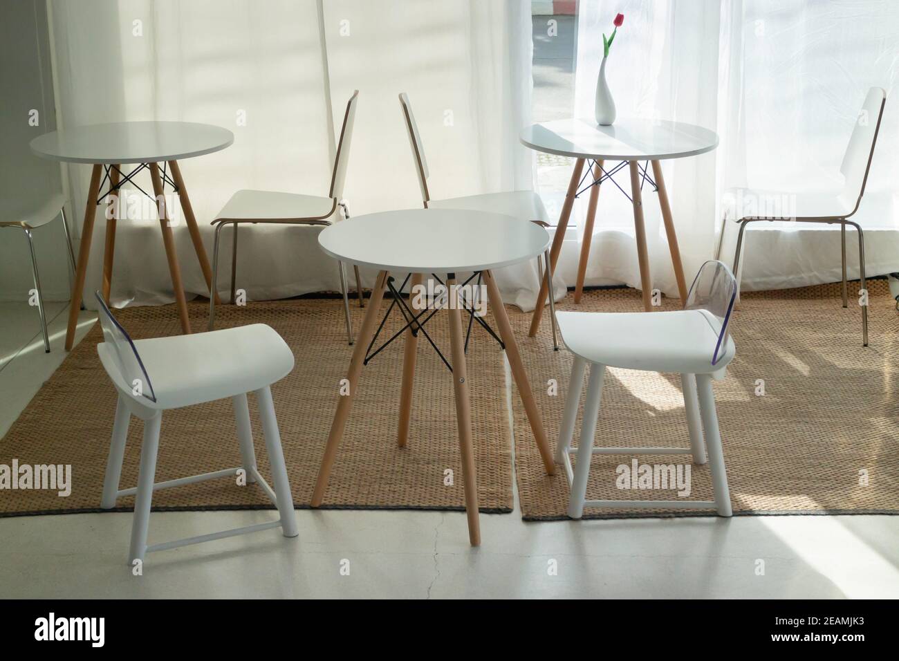 Co working space architecture hi-res stock photography and images - Alamy