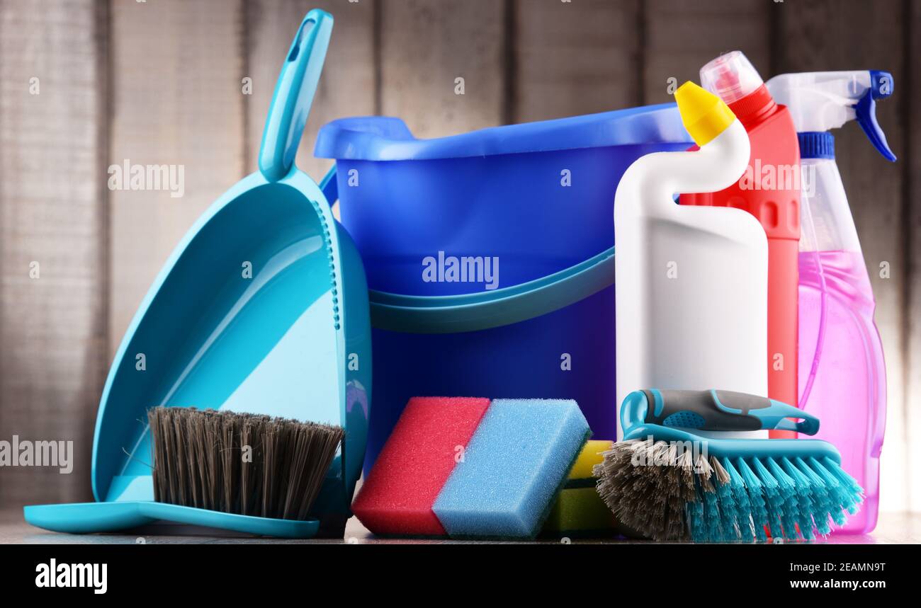 Variety of detergent bottles and chemical cleaning supplies Stock Photo ...
