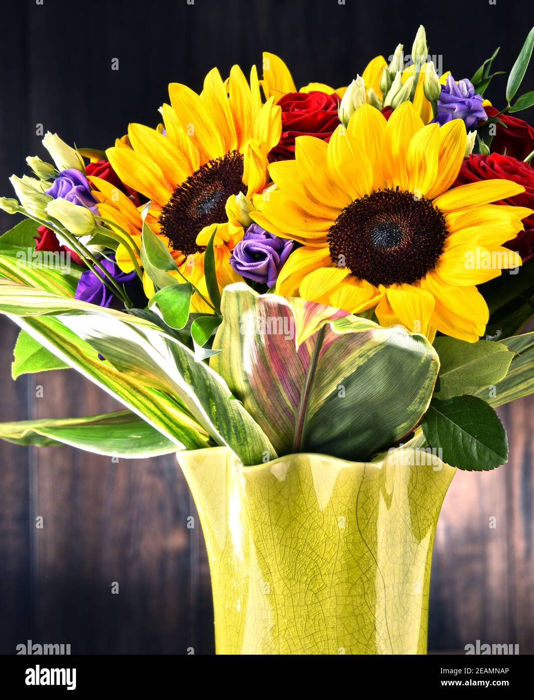 Composition with bouquet of flowers Stock Photo - Alamy