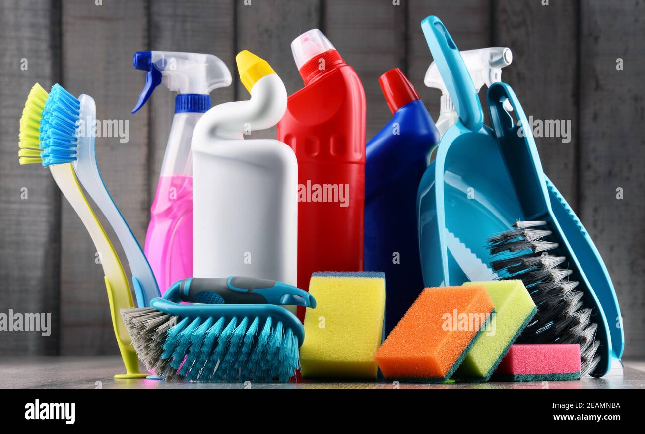 Variety of detergent bottles and chemical cleaning supplies Stock Photo ...