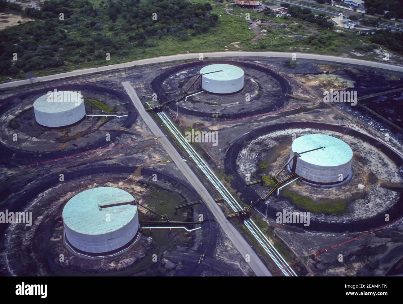 Tank farm venezuela hi-res stock photography and images - Alamy