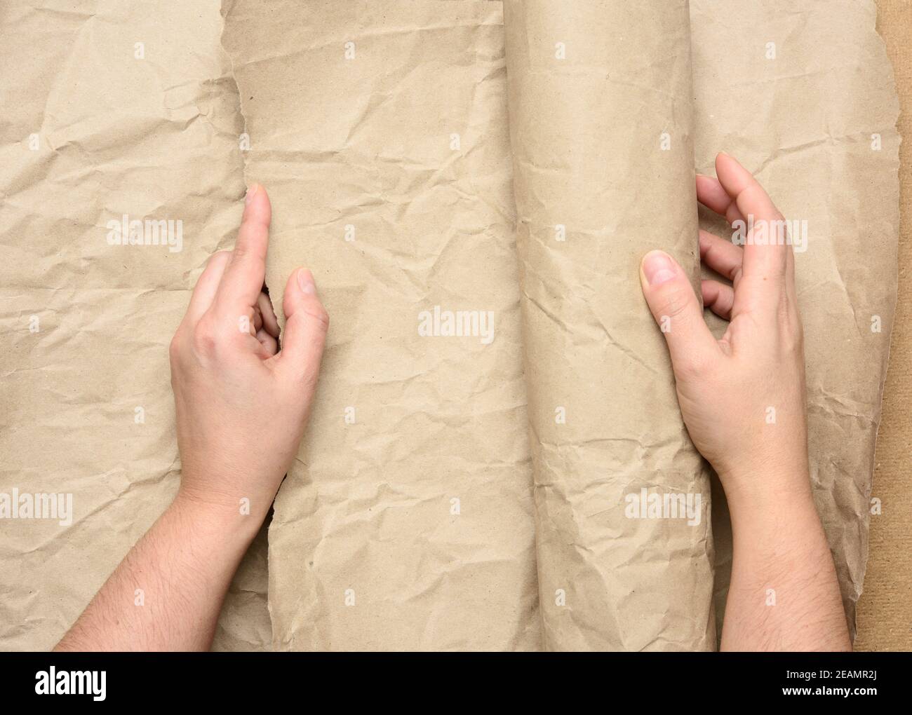 Rolled paper craft hi-res stock photography and images - Alamy