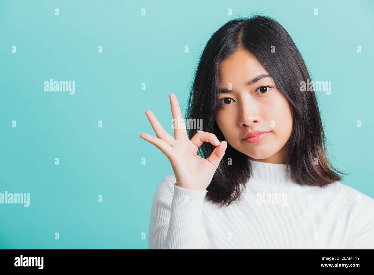 Woman ok sign hi-res stock photography and images - Alamy