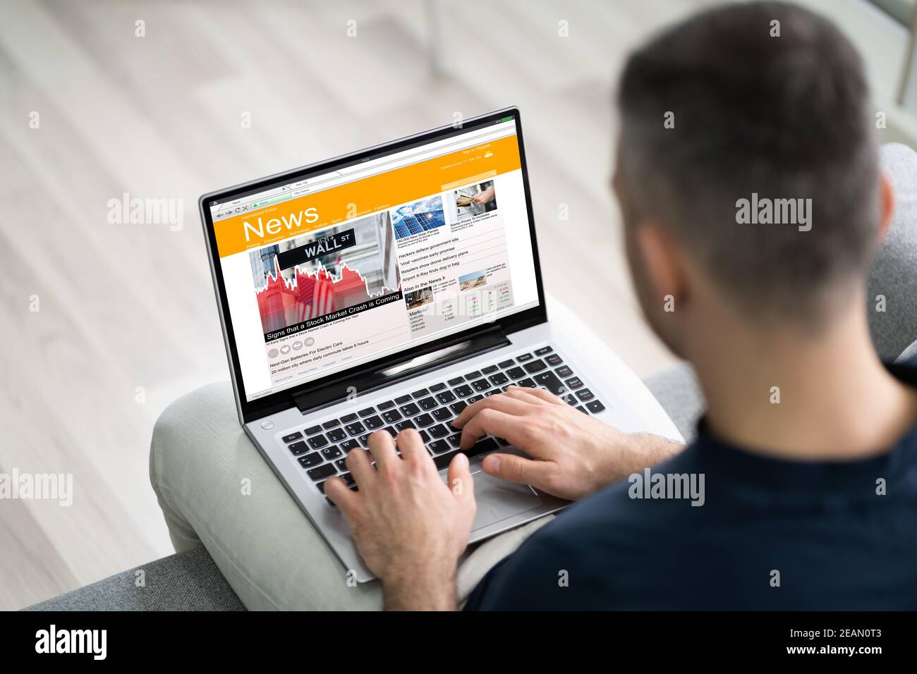 Reading computer hi-res stock photography and images - Alamy
