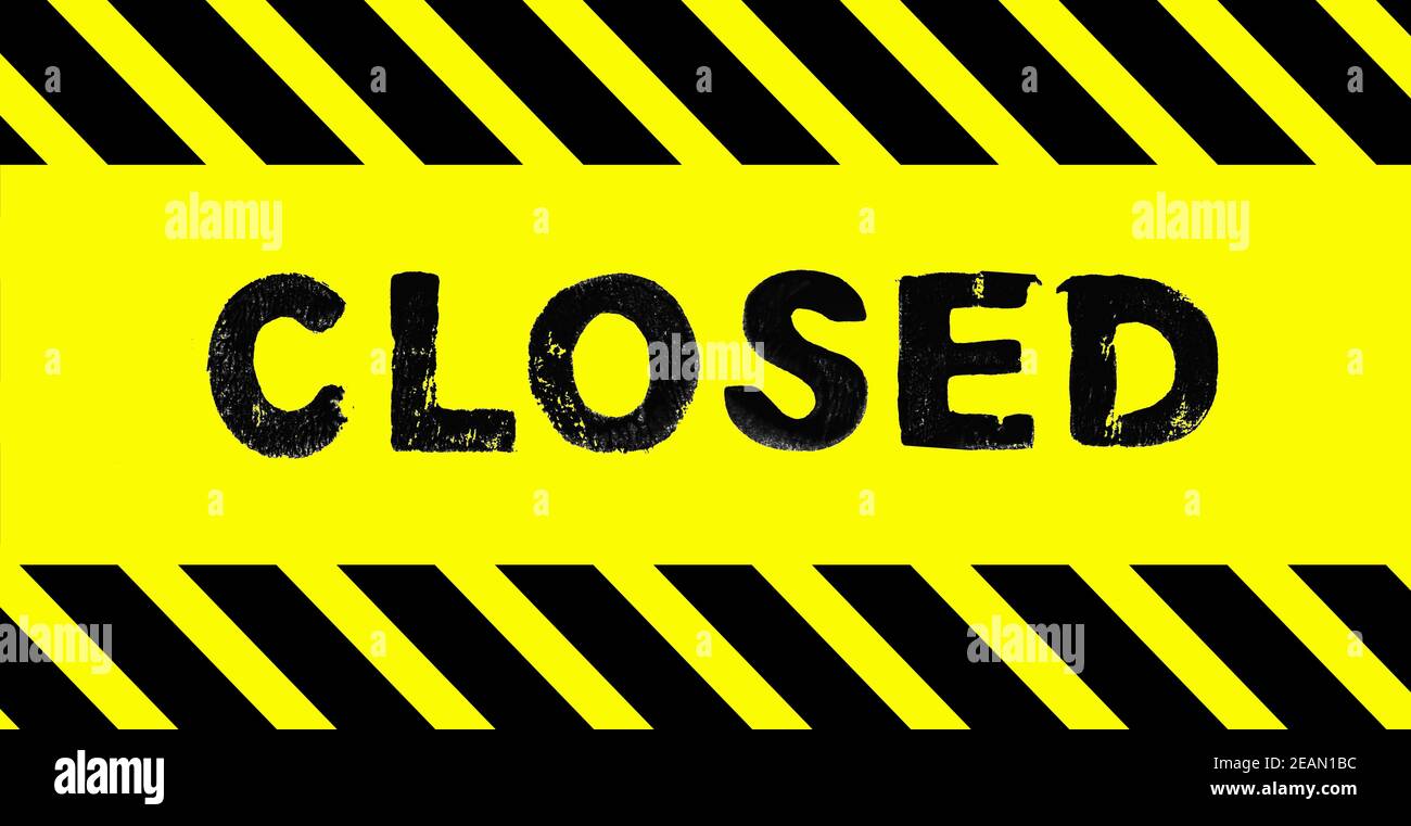 Closed - Banner with black yellow stripes Stock Photo - Alamy