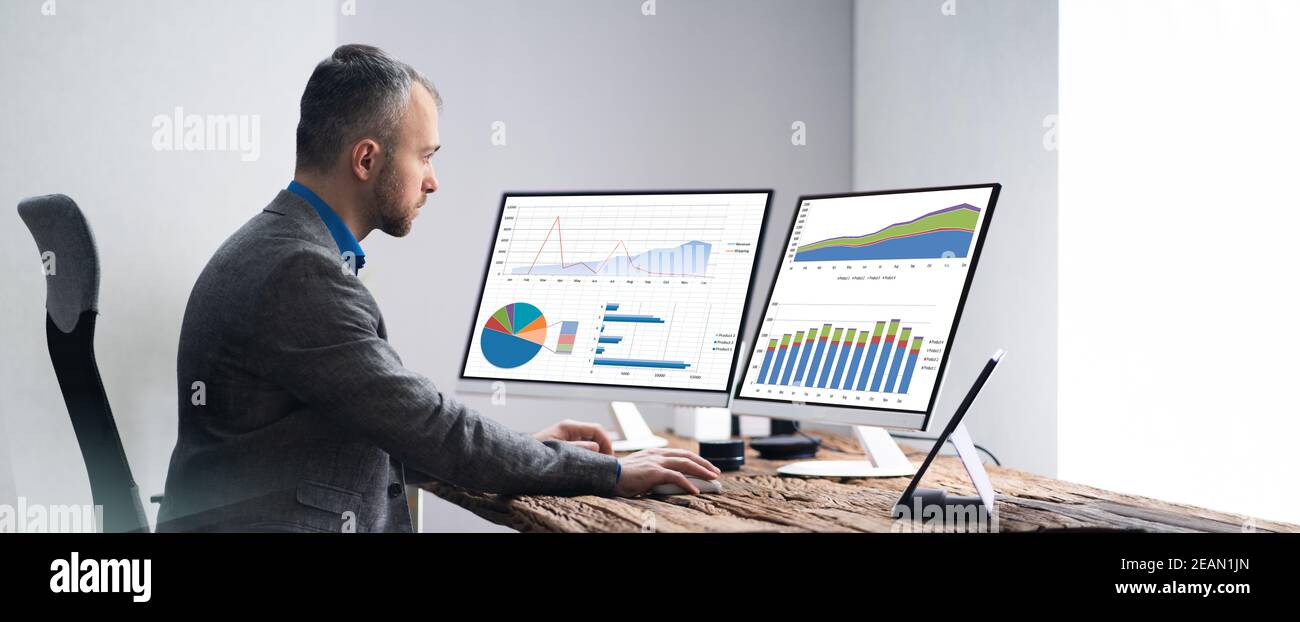 Business analyst hi-res stock photography and images - Alamy