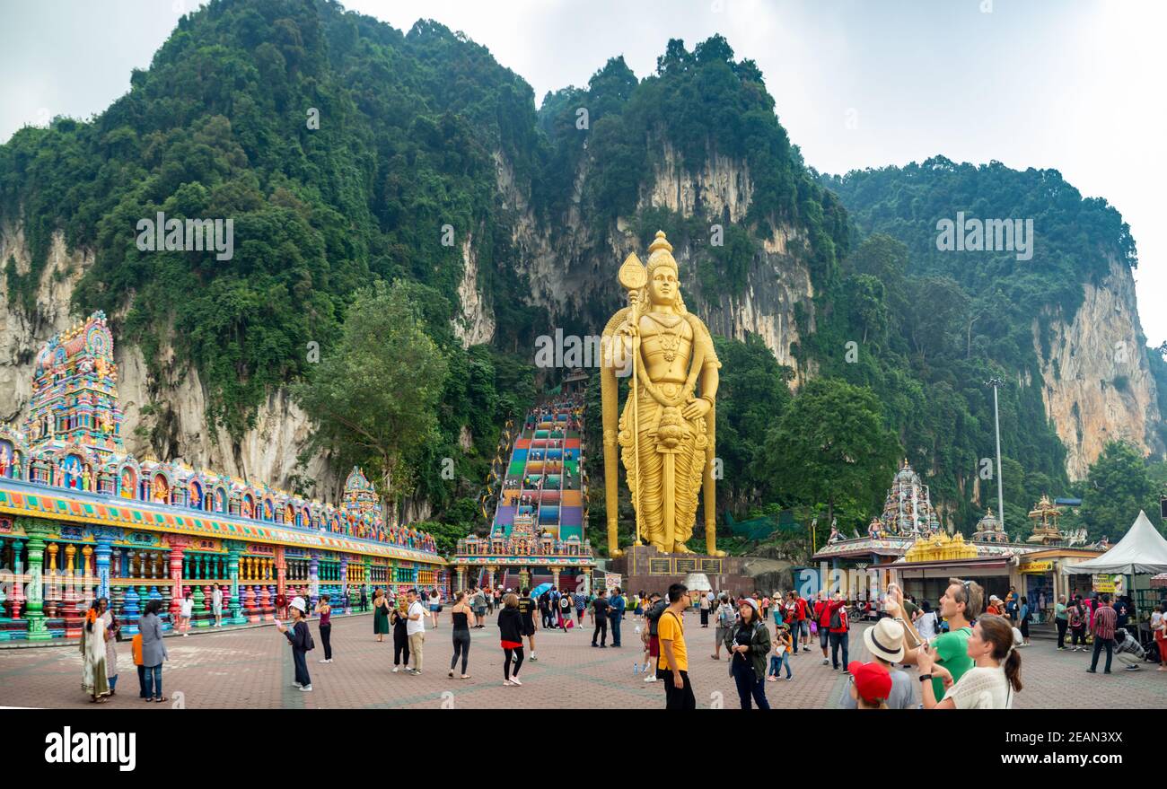 Kuala Lumpur, Malaysia : Batu caves temple and Hindu shrine, tourist ...