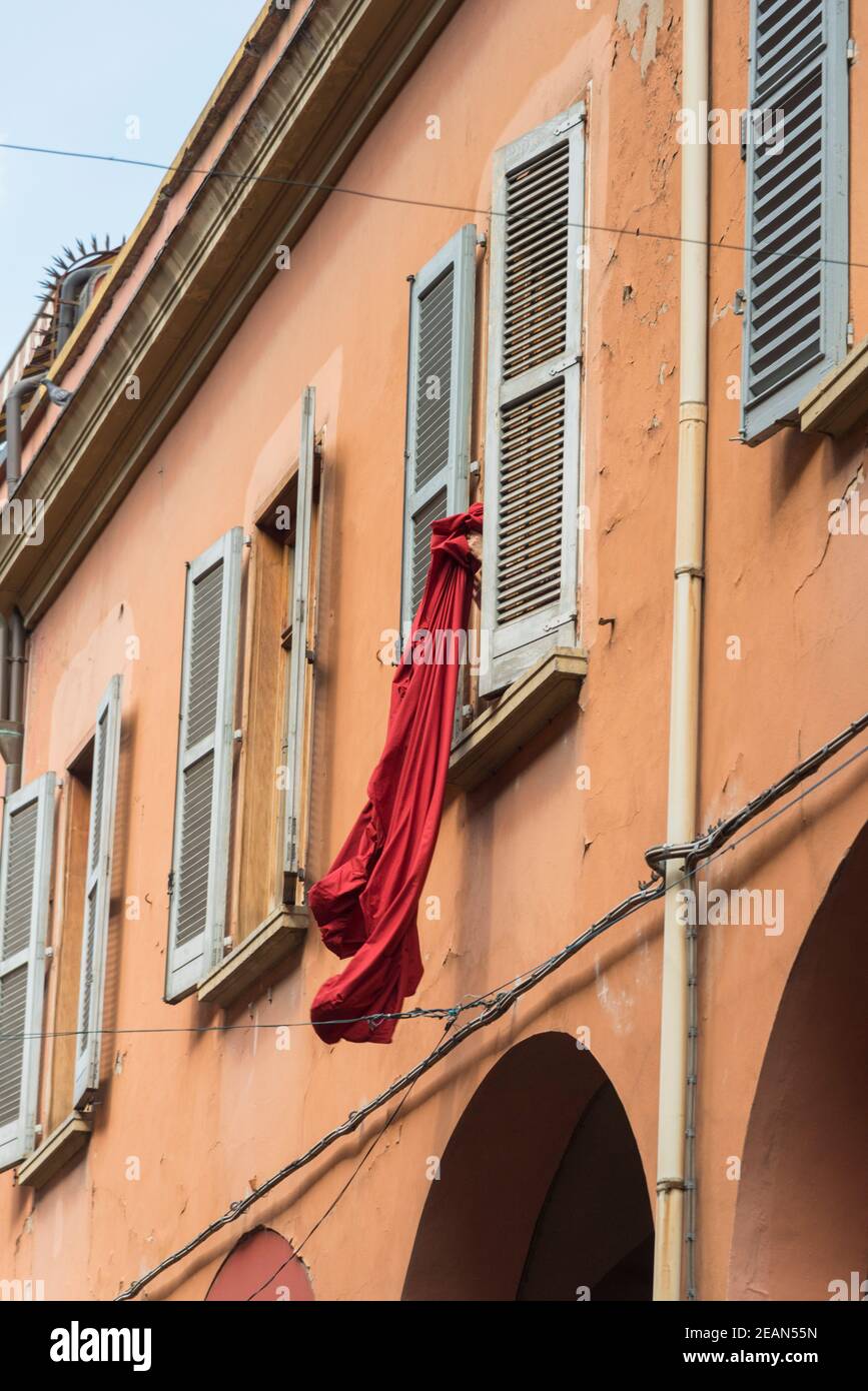 Shaking a cloth hi-res stock photography and images - Alamy