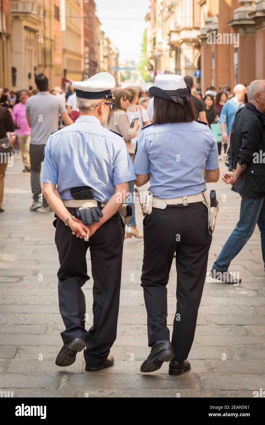 Italian police officers hi-res stock photography and images - Alamy