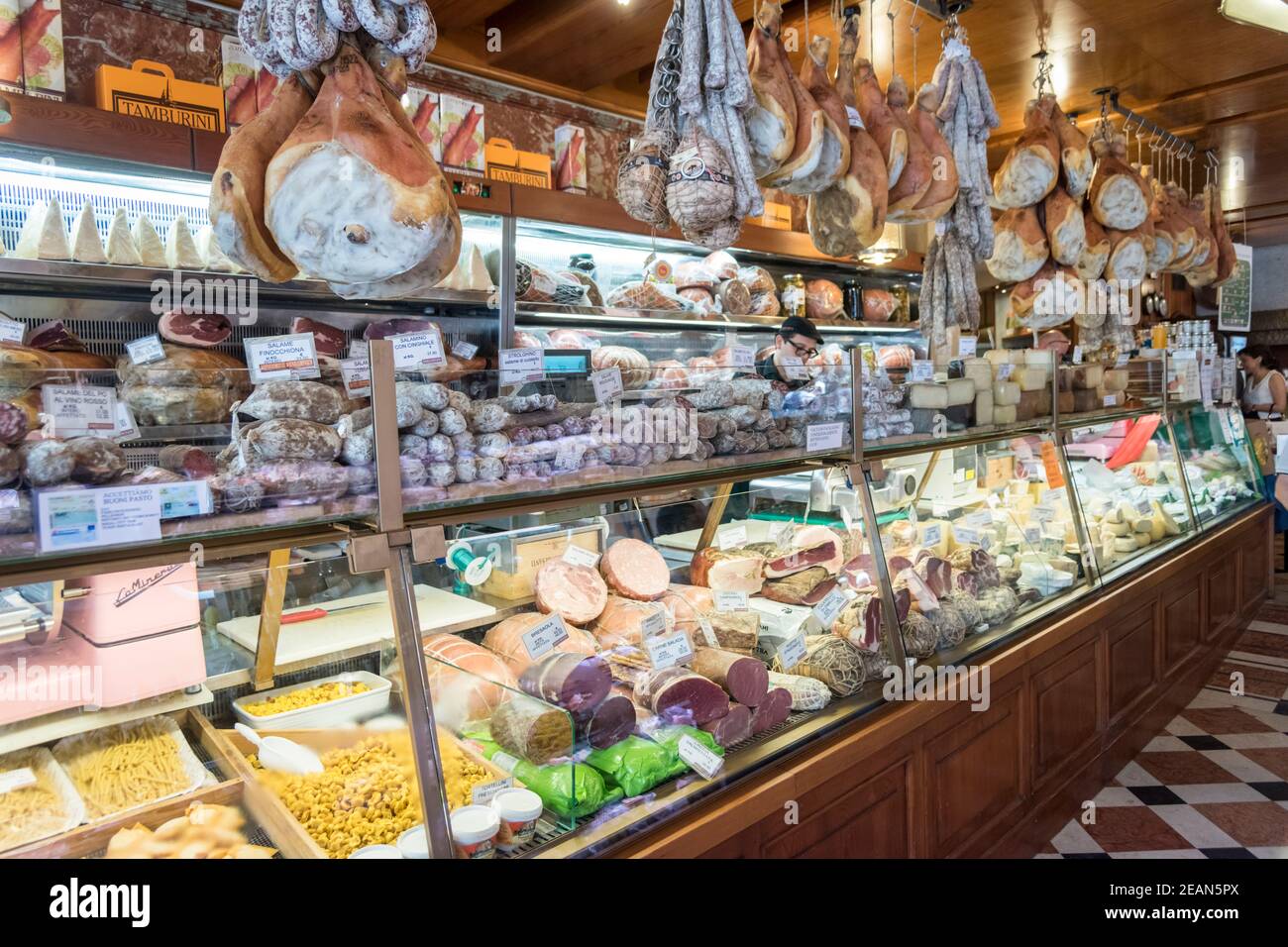 Italian deli display hi-res stock photography and images - Alamy