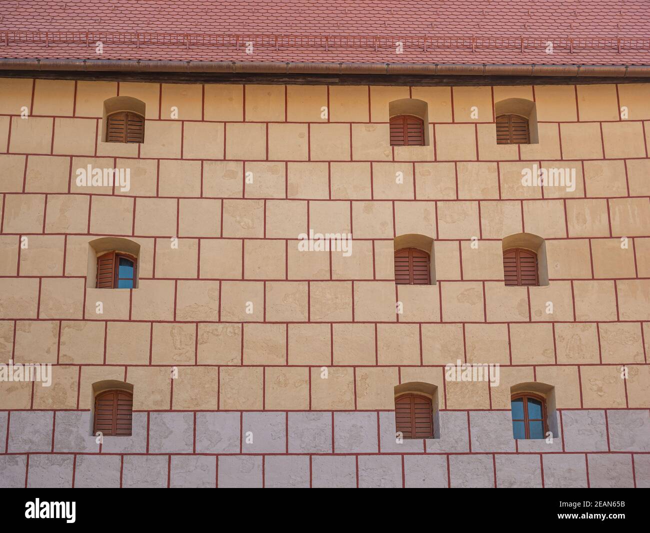 Small windows hi-res stock photography and images - Alamy