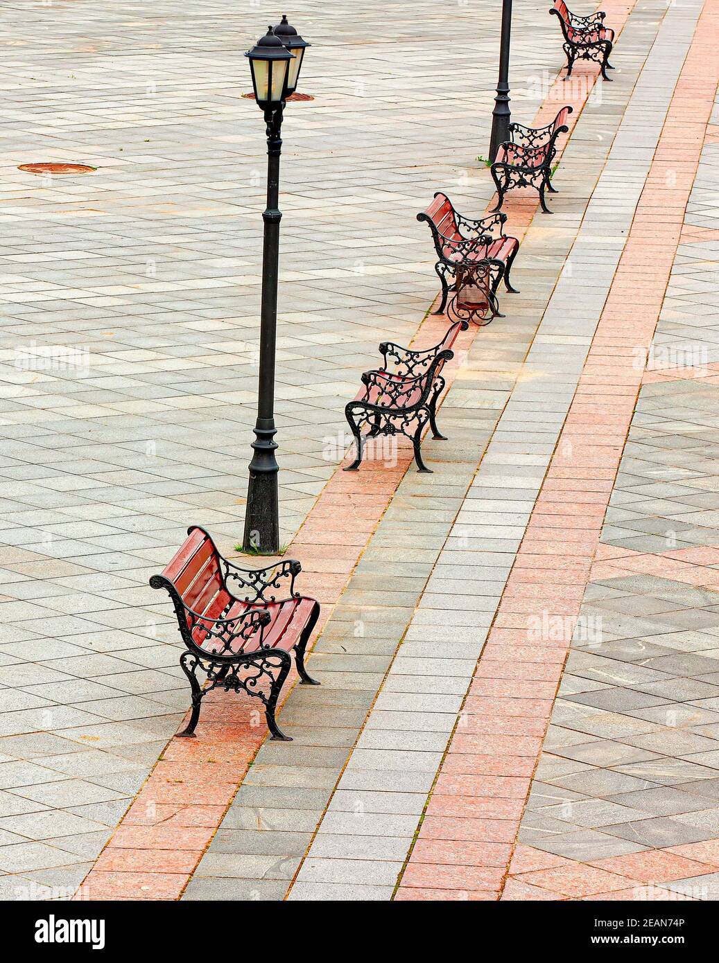 Street lantern bench hi-res stock photography and images - Alamy