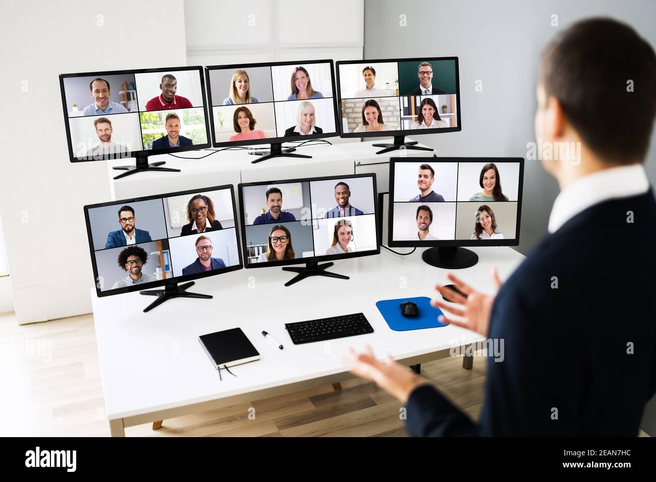 Elearning Training Presentation Stock Photo - Alamy
