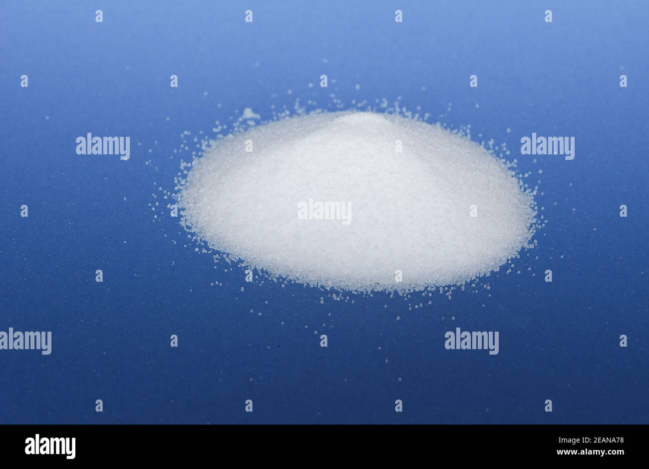 Sodium chloride nacl table salt hi-res stock photography and images - Alamy