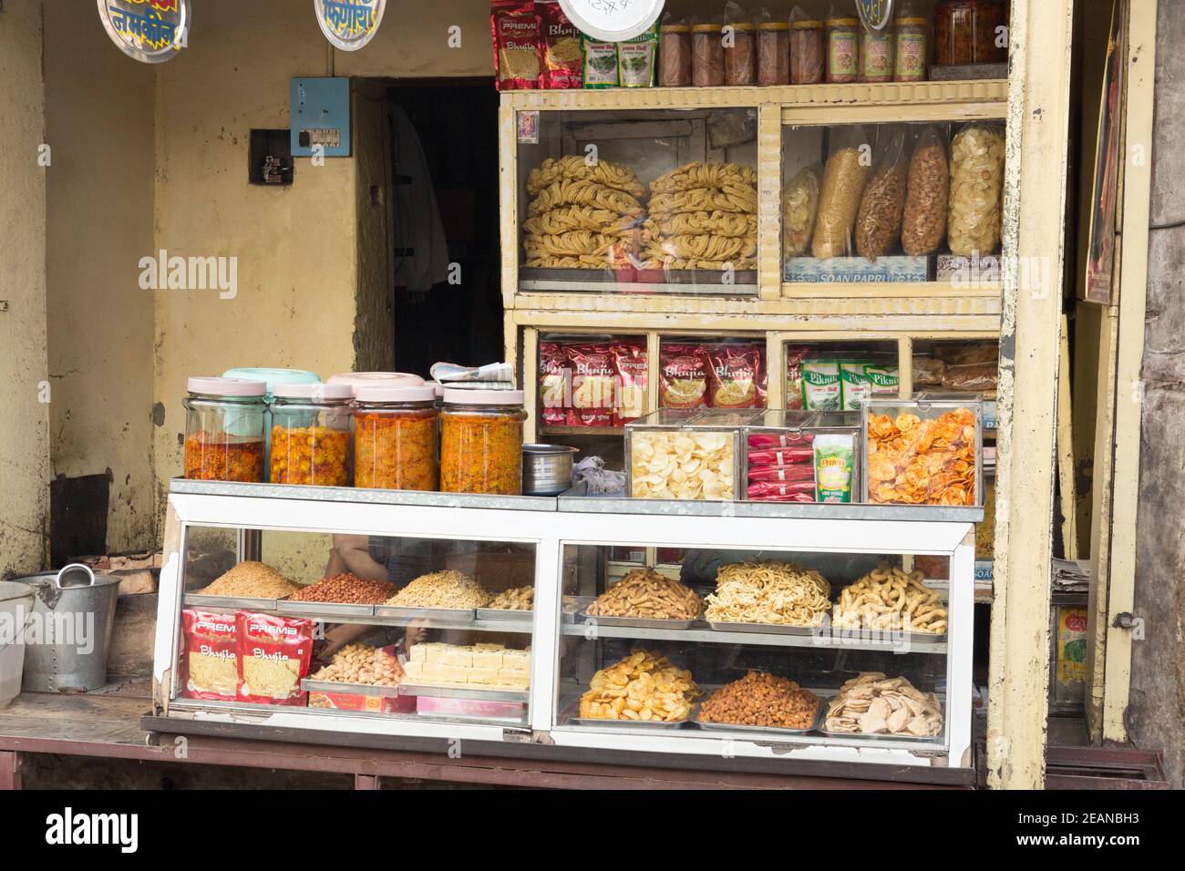 Jodhpur India Storefront selling snacks Stock Photo - Alamy