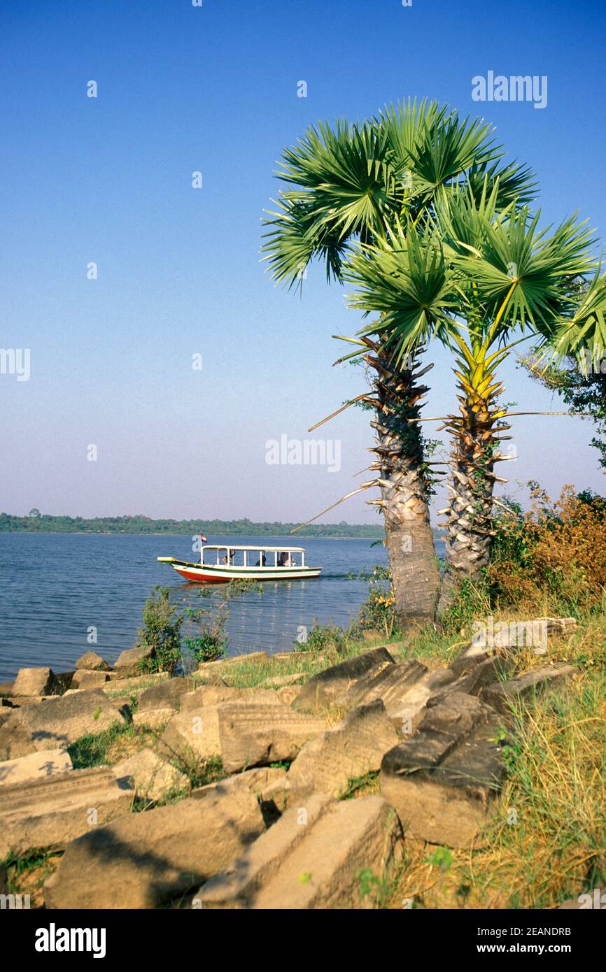 CAMBODIA SIEM REAP ANGKOR WEST BARAY Stock Photo - Alamy