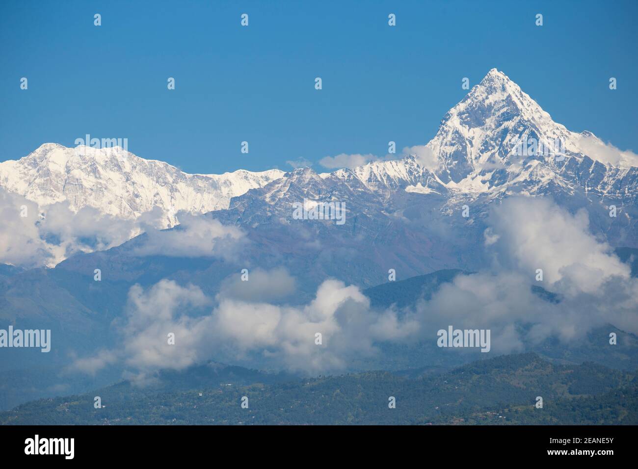 Machupuchara hi-res stock photography and images - Alamy