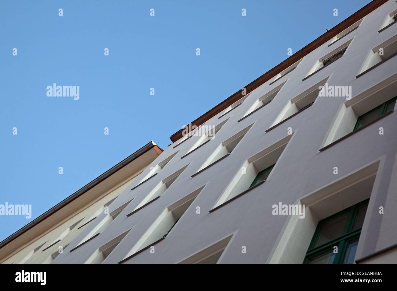 Windows fassade hi-res stock photography and images - Alamy