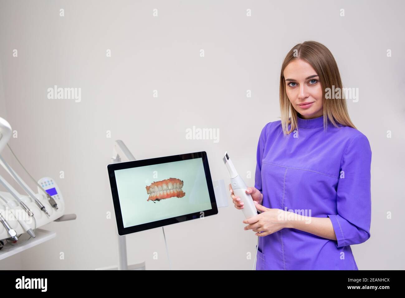 Dental examinations, the orthodontist check your teeth and braces at ...