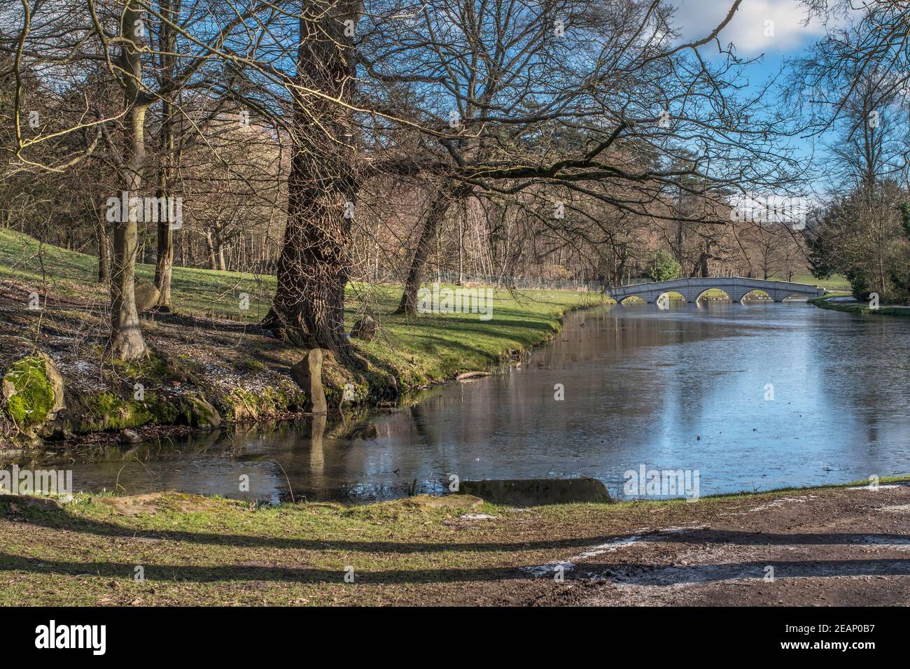 cold sunny morning walk around Pains Hill Park Cobham Stock Photo - Alamy